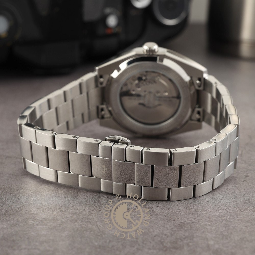 Bulova Classic 96B429 Surveyor Watch • EAN: 7613077597545 ...